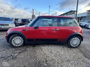 Red MINI One 2007 in Kaunas, with an engine capacity of 1.60 L and mileage of 147 thousand km for 2150 €, photo 5 on AUTOMOTO.COM.LV