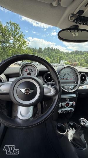 Sarkans MINI One 2007 Viļņa, ar dzinēja tilpumu 1.40 L un nobraukumu 163 tūkst. km par 2750 €, foto 13 vietnē AUTOMOTO.COM.LV
