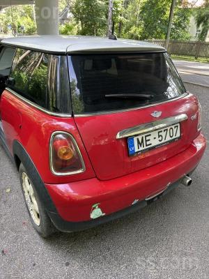Red MINI One 2007 in Riga, with an engine capacity of 1.40 L and mileage of 197 thousand km for 2000 €, photo 8 on AUTOMOTO.COM.LV
