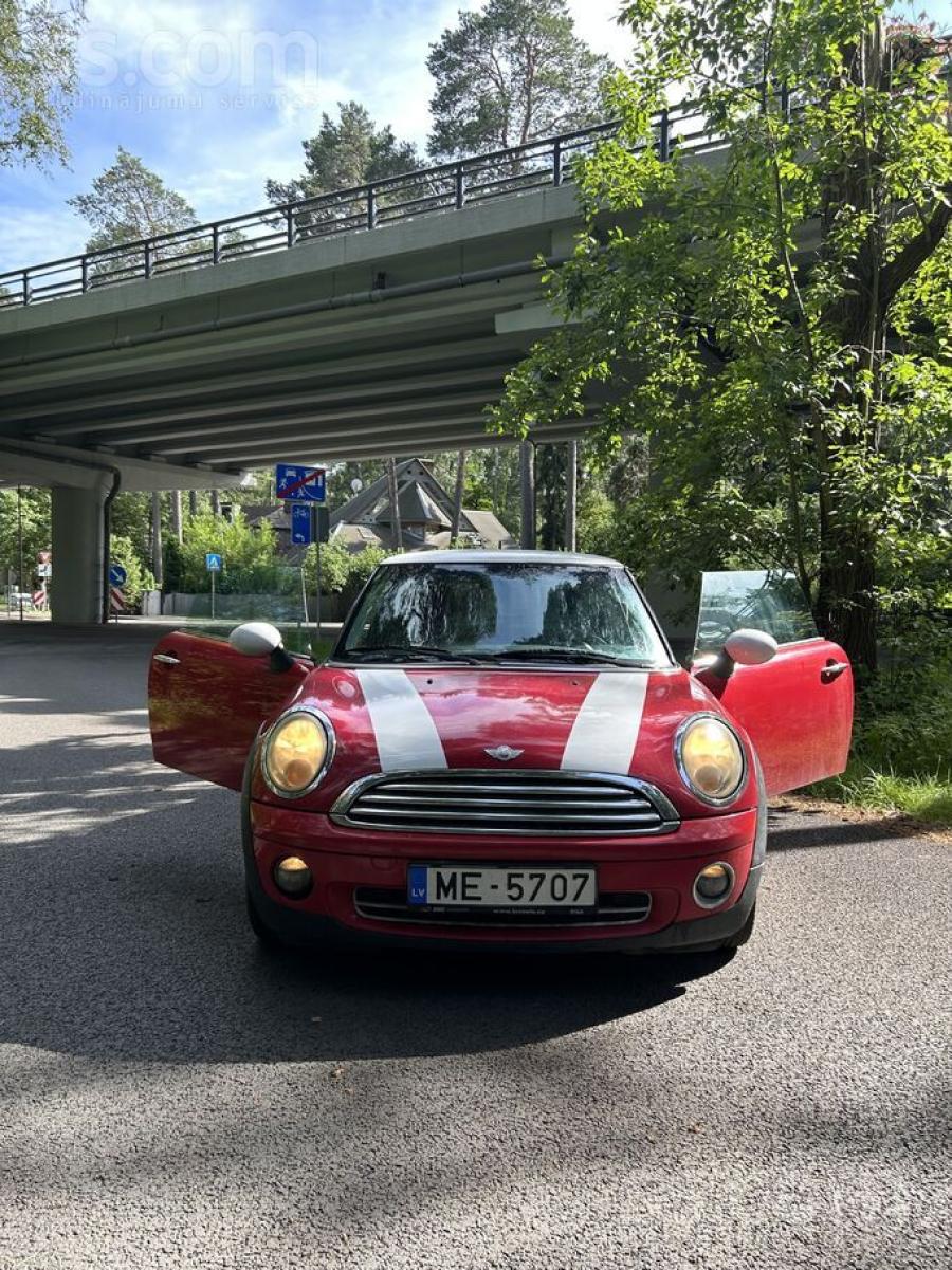 Red MINI One 2007 in Riga, with an engine capacity of 1.40 L and mileage of 197 thousand km for 2000 €, photo 12 on AUTOMOTO.COM.LV