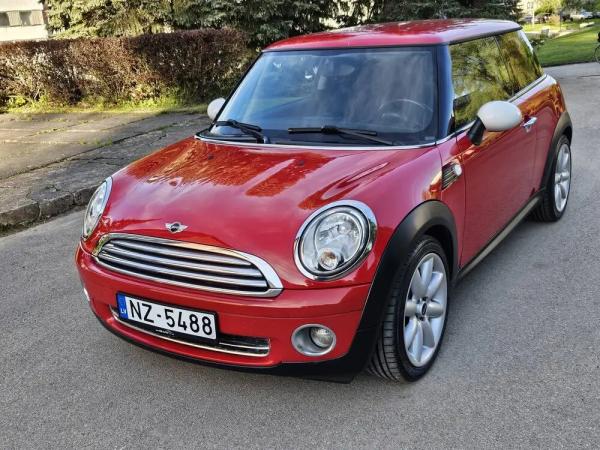 Red MINI One 2008 in Jekabpils, with an engine capacity of 1.40 L and mileage of 131 thousand km for 2990 €, photo 2 on AUTOMOTO.COM.LV
