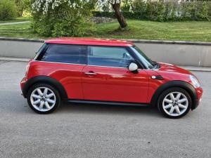 Sarkans MINI One 2008 Jēkabpils, ar dzinēja tilpumu 1.40 L un nobraukumu 131 tūkst. km par 2990 €, foto 6 vietnē AUTOMOTO.COM.LV