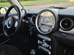Sarkans MINI One 2008 Jēkabpils, ar dzinēja tilpumu 1.40 L un nobraukumu 131 tūkst. km par 2990 €, foto 20 vietnē AUTOMOTO.COM.LV