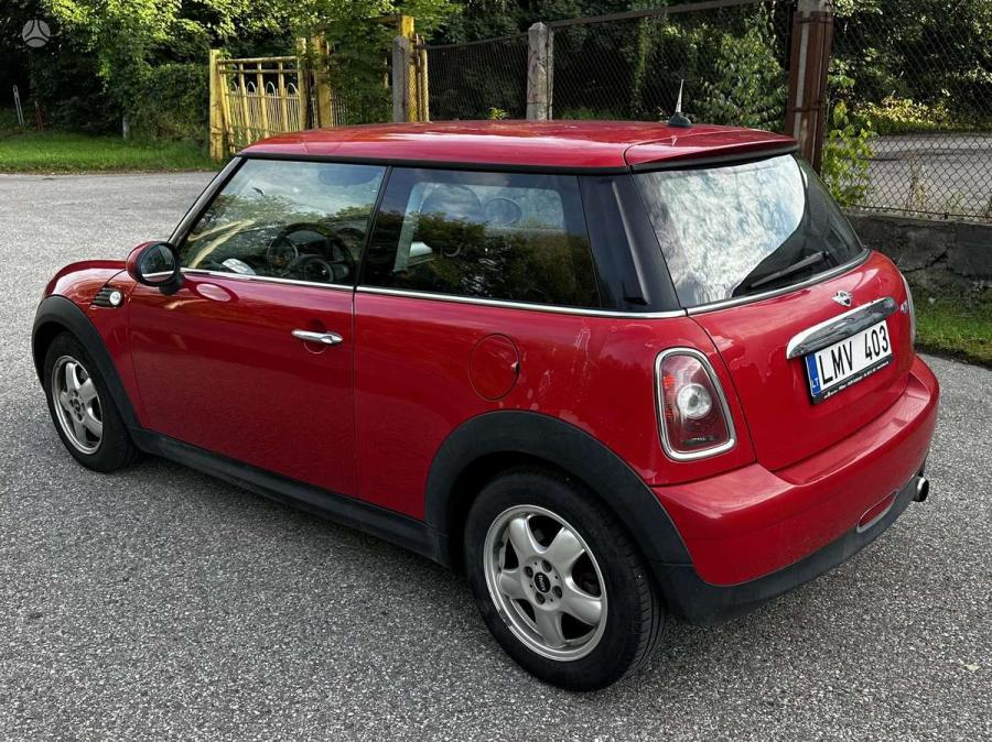 Sarkans MINI One 2008 Viļņa, ar dzinēja tilpumu 1.40 L un nobraukumu 270 tūkst. km par 1000 €, foto 5 vietnē AUTOMOTO.COM.LV