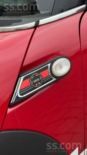 Red MINI One 2009 in Jelgava, with an engine capacity of 1.60 L and mileage of 335 thousand km for 2450 €, photo 9 on AUTOMOTO.COM.LV