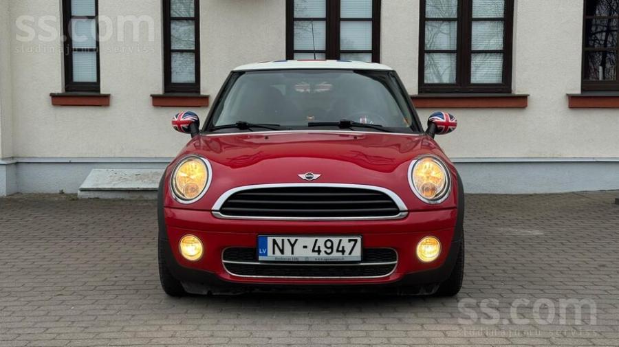 Red MINI One 2009 in Jelgava, with an engine capacity of 1.60 L and mileage of 335 thousand km for 2450 €, photo 17 on AUTOMOTO.COM.LV