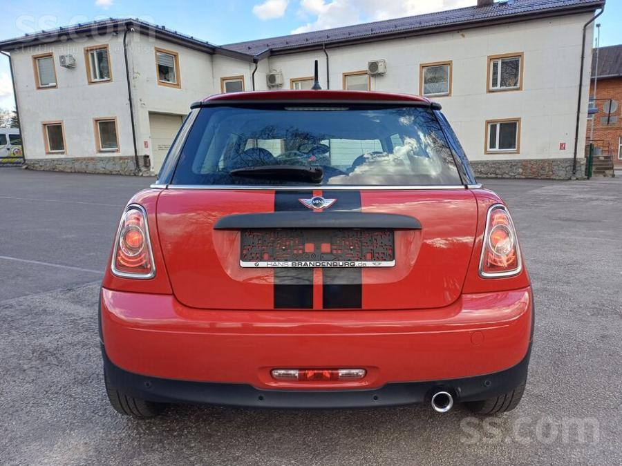 Sarkans MINI One 2013 Valmiera, ar dzinēja tilpumu 1.60 L un nobraukumu 132 tūkst. km par 4750 €, foto 7 vietnē AUTOMOTO.COM.LV