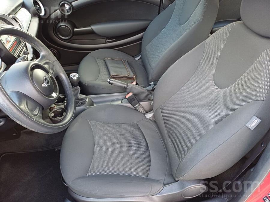 Sarkans MINI One 2013 Valmiera, ar dzinēja tilpumu 1.60 L un nobraukumu 132 tūkst. km par 4750 €, foto 14 vietnē AUTOMOTO.COM.LV