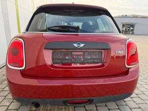 Red MINI One 2015 in Raseiniai, with an engine capacity of 1.20 L and mileage of 148 thousand km for 6900 €, photo 5 on AUTOMOTO.COM.LV