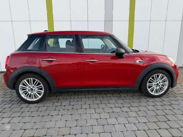 Red MINI One 2015 in Raseiniai, with an engine capacity of 1.20 L and mileage of 148 thousand km for 6900 €, photo 6 on AUTOMOTO.COM.LV