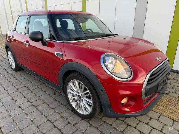 Red MINI One 2015 in Raseiniai, with an engine capacity of 1.20 L and mileage of 148 thousand km for 6900 €, photo 7 on AUTOMOTO.COM.LV