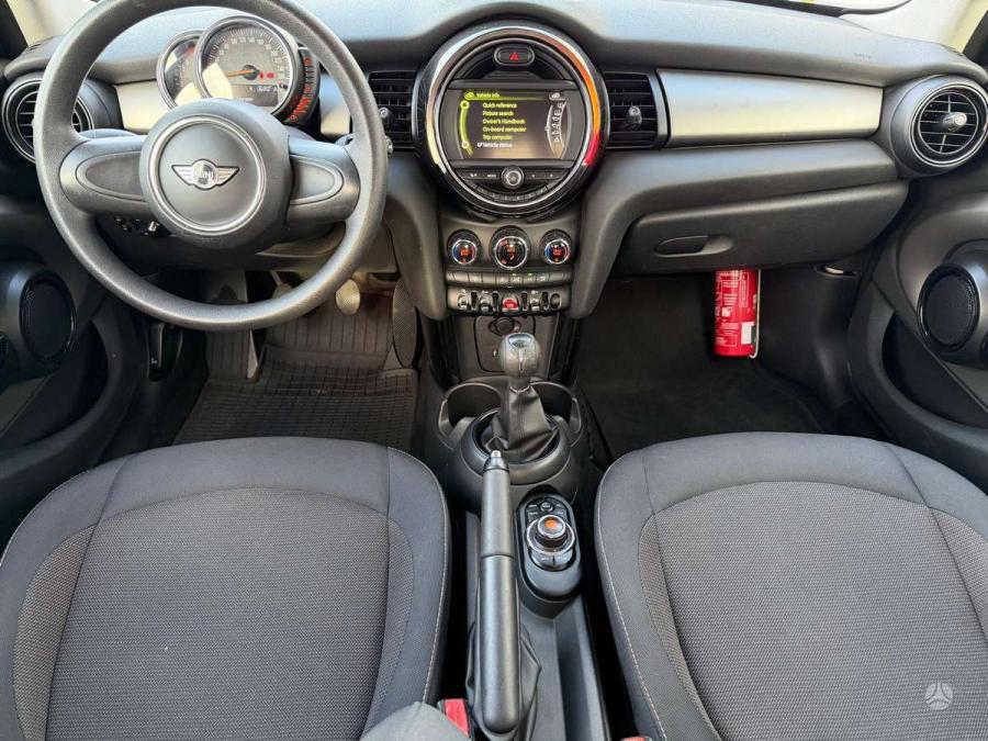 Red MINI One 2015 in Raseiniai, with an engine capacity of 1.20 L and mileage of 148 thousand km for 6900 €, photo 11 on AUTOMOTO.COM.LV