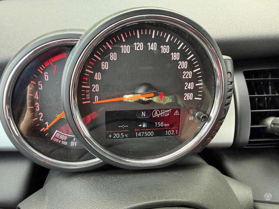 Red MINI One 2015 in Raseiniai, with an engine capacity of 1.20 L and mileage of 148 thousand km for 6900 €, photo 13 on AUTOMOTO.COM.LV