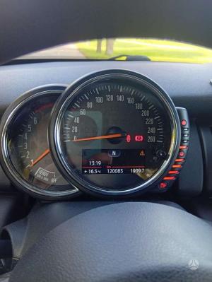 Red MINI One 2016 in Kaunas, with an engine capacity of 1.20 L and mileage of 120 thousand km for 2750 €, photo 12 on AUTOMOTO.COM.LV