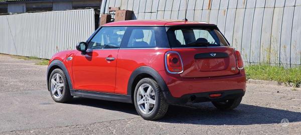 Sarkans MINI One 2017 Utena, ar dzinēja tilpumu 1.20 L un nobraukumu 118 tūkst. km par 5350 €, foto 5 vietnē AUTOMOTO.COM.LV
