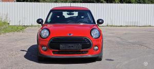 Red MINI One 2017 in Utena, with an engine capacity of 1.20 L and mileage of 118 thousand km for 5350 €, photo 8 on AUTOMOTO.COM.LV
