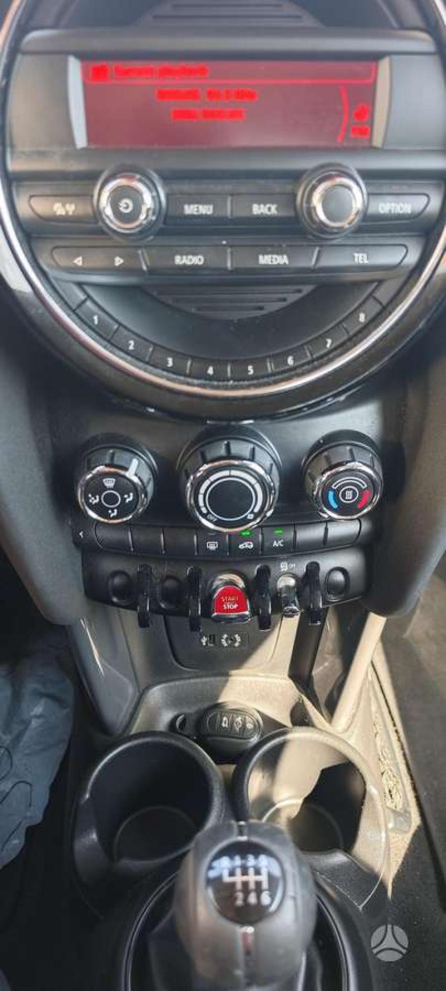 Red MINI One 2017 in Utena, with an engine capacity of 1.20 L and mileage of 118 thousand km for 5350 €, photo 18 on AUTOMOTO.COM.LV