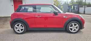 Red MINI One 2017 in Utena, with an engine capacity of 1.20 L and mileage of 118 thousand km for 4990 €, photo 7 on AUTOMOTO.COM.LV