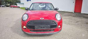 Red MINI One 2017 in Utena, with an engine capacity of 1.20 L and mileage of 118 thousand km for 4990 €, photo 9 on AUTOMOTO.COM.LV