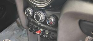 Red MINI One 2017 in Utena, with an engine capacity of 1.20 L and mileage of 118 thousand km for 4990 €, photo 17 on AUTOMOTO.COM.LV
