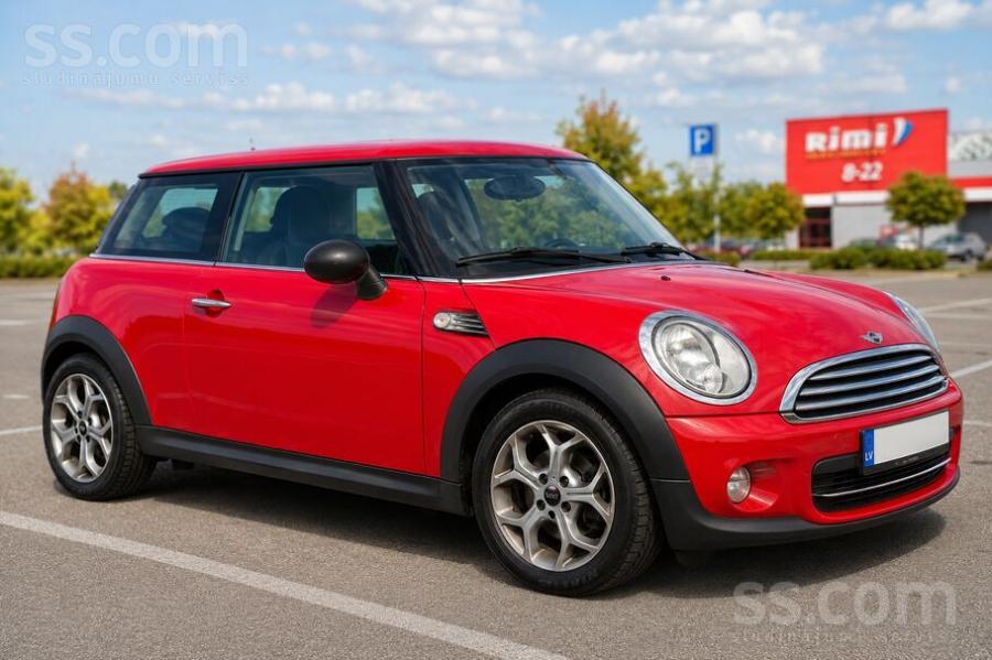 Red MINI One 2010 in Ogre, with an engine capacity of 1.60 L and mileage of 222 thousand km for 3300 €, photo 3 on AUTOMOTO.COM.LV