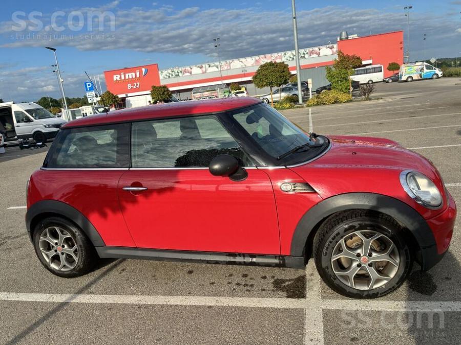 Red MINI One 2010 in Ogre, with an engine capacity of 1.60 L and mileage of 222 thousand km for 3300 €, photo 14 on AUTOMOTO.COM.LV