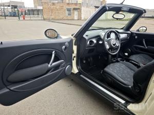 White MINI One 2008 in Riga, with an engine capacity of 1.60 L and mileage of 146 thousand km for 4500 €, photo 20 on AUTOMOTO.COM.LV