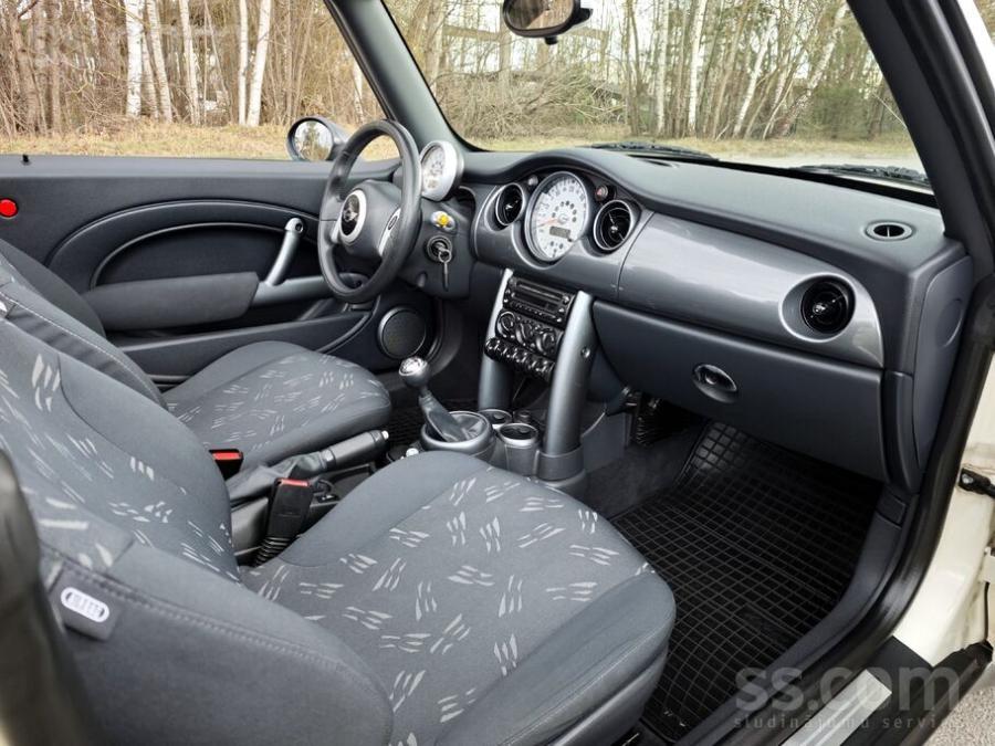 White MINI One 2008 in Riga, with an engine capacity of 1.60 L and mileage of 146 thousand km for 4500 €, photo 22 on AUTOMOTO.COM.LV