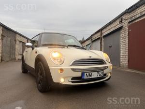 White MINI One 2005 in Riga, with an engine capacity of 1.60 L and mileage of 205 thousand km for 2299 €, photo  on AUTOMOTO.COM.LV