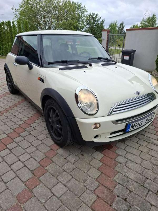 Balts MINI One 2006 Alīta, ar dzinēja tilpumu 1.60 L un nobraukumu 227 tūkst. km par 1450 €, foto 5 vietnē AUTOMOTO.COM.LV