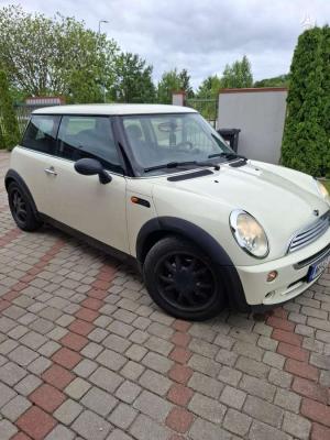 Balts MINI One 2006 Alīta, ar dzinēja tilpumu 1.60 L un nobraukumu 227 tūkst. km par 1450 €, foto 3 vietnē AUTOMOTO.COM.LV