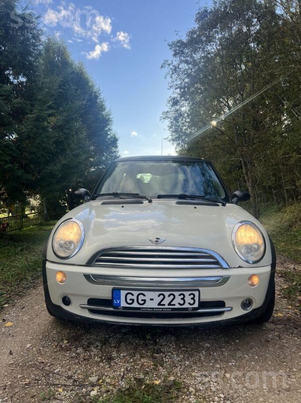 Balts MINI One 2005 Ogre, ar dzinēja tilpumu 1.60 L un nobraukumu 288 tūkst. km par 1500 €, foto 1 vietnē AUTOMOTO.COM.LV