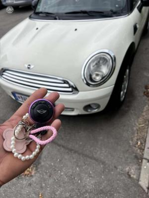 Balts MINI One 2007 Kauņa, ar dzinēja tilpumu 1.40 L un nobraukumu 165 tūkst. km par 3600 €, foto 3 vietnē AUTOMOTO.COM.LV