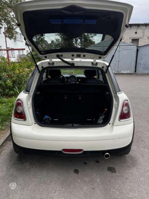 Balts MINI One 2007 Kauņa, ar dzinēja tilpumu 1.40 L un nobraukumu 165 tūkst. km par 3600 €, foto 7 vietnē AUTOMOTO.COM.LV