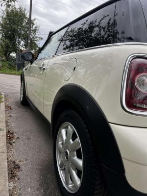 Balts MINI One 2007 Kauņa, ar dzinēja tilpumu 1.40 L un nobraukumu 165 tūkst. km par 3600 €, foto 8 vietnē AUTOMOTO.COM.LV