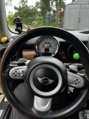 Balts MINI One 2007 Kauņa, ar dzinēja tilpumu 1.40 L un nobraukumu 165 tūkst. km par 3600 €, foto 14 vietnē AUTOMOTO.COM.LV