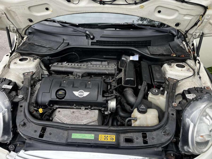 Balts MINI One 2007 Kauņa, ar dzinēja tilpumu 1.40 L un nobraukumu 165 tūkst. km par 3600 €, foto 19 vietnē AUTOMOTO.COM.LV
