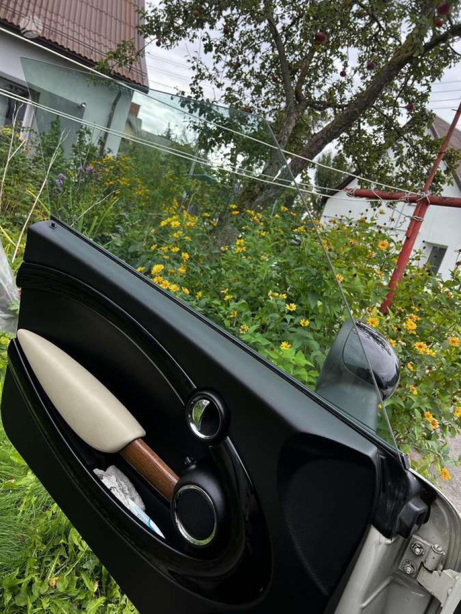 Balts MINI One 2007 Kauņa, ar dzinēja tilpumu 1.40 L un nobraukumu 165 tūkst. km par 3600 €, foto 20 vietnē AUTOMOTO.COM.LV