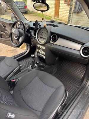 White MINI One 2008 in Jekabpils, with an engine capacity of 1.40 L and mileage of 273 thousand km for 1700 €, photo 8 on AUTOMOTO.COM.LV