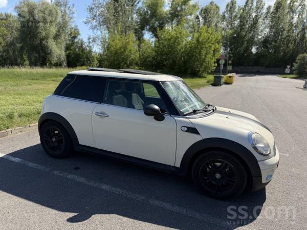 Balts MINI One 2010 Rīga, ar dzinēja tilpumu 1.60 L un nobraukumu 387 tūkst. km par 2300 €, foto 2 vietnē AUTOMOTO.COM.LV