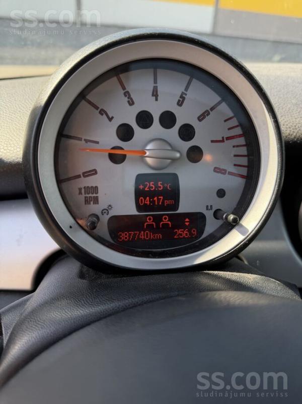 Balts MINI One 2010 Rīga, ar dzinēja tilpumu 1.60 L un nobraukumu 387 tūkst. km par 2300 €, foto 8 vietnē AUTOMOTO.COM.LV