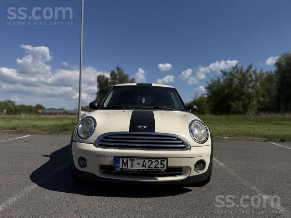 Balts MINI One 2010 Rīga, ar dzinēja tilpumu 1.60 L un nobraukumu 387 tūkst. km par 2300 €, foto 10 vietnē AUTOMOTO.COM.LV