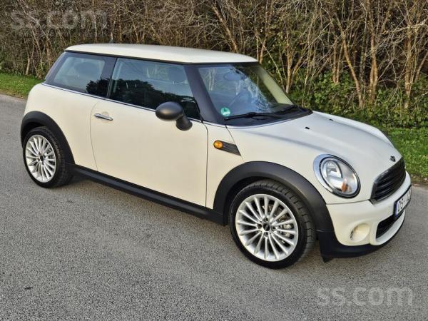 Balts MINI One 2010 Jēkabpils, ar dzinēja tilpumu 1.60 L un nobraukumu 244 tūkst. km par 3490 €, foto 4 vietnē AUTOMOTO.COM.LV