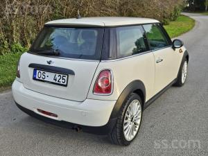 Balts MINI One 2010 Jēkabpils, ar dzinēja tilpumu 1.60 L un nobraukumu 244 tūkst. km par 3490 €, foto 6 vietnē AUTOMOTO.COM.LV