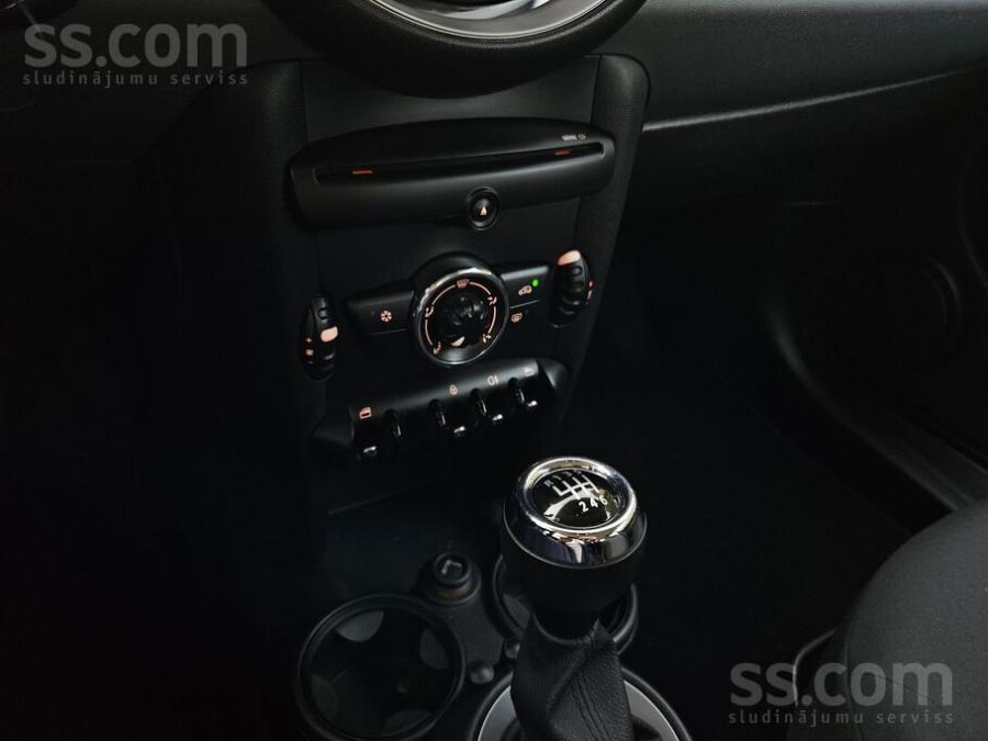White MINI One 2010 in Jekabpils, with an engine capacity of 1.60 L and mileage of 244 thousand km for 3490 €, photo 28 on AUTOMOTO.COM.LV