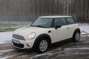 Balts MINI One 2013 Tartu, ar dzinēja tilpumu 1.60 L un nobraukumu 210 tūkst. km par 4200 €, foto  vietnē AUTOMOTO.COM.LV