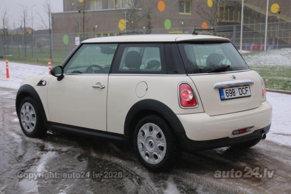 White MINI One 2013 in Tartu, with an engine capacity of 1.60 L and mileage of 210 thousand km for 4200 €, photo 7 on AUTOMOTO.COM.LV