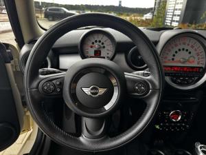 White MINI One 2013 in Vilnius, with an engine capacity of 1.60 L and mileage of 219 thousand km for 4150 €, photo 13 on AUTOMOTO.COM.LV
