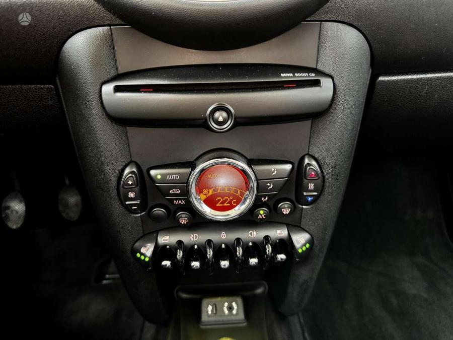 White MINI One 2013 in Vilnius, with an engine capacity of 1.60 L and mileage of 219 thousand km for 4150 €, photo 15 on AUTOMOTO.COM.LV