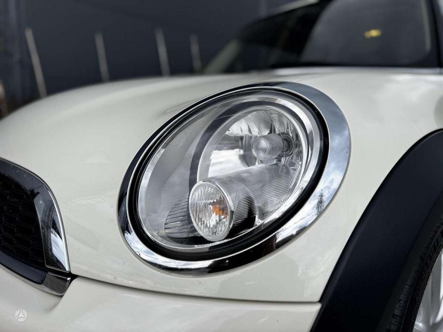 White MINI One 2013 in Vilnius, with an engine capacity of 1.60 L and mileage of 219 thousand km for 4150 €, photo 18 on AUTOMOTO.COM.LV
